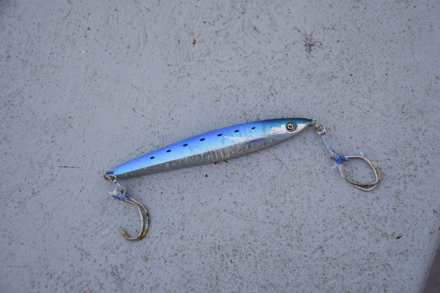 伊勢湾ジギングでブリ降臨！ジグを飛ばしてからのフォールでヒット！秋の釣りは気持ちいい！in LEON – Hapyson